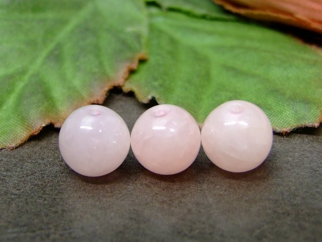 ※画像と同品質のものをお送りします。 オリジナルアクセサリー作りに是非どうぞ〜〜（m−m） ※新品ですが、へこみ・傷など見られる為、わけあり商品として格安にご提供しております。 ご了承の上ご購入くださいませ。 素材 天然 サイズ 約：重さg...