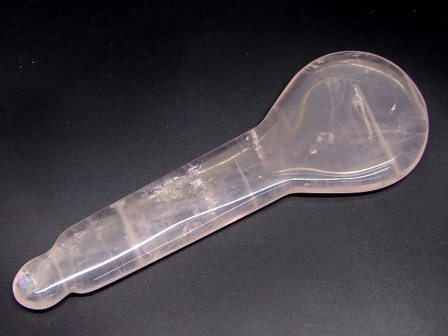 ※画像のものをお送りします。 ポーチに入れた状態で発送いたしますので、そのままプレゼントとしてご利用頂けます。 当店では海外工場にて、肌にあたる部分に部分に傷等ないか検品しております。 肌にあたらない部分につきましては多少の傷等ございます。...