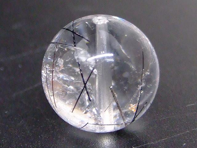 ※画像のものをお送りします。 オリジナルアクセサリー作りに是非どうぞ〜〜（m−m） 素材 天然 サイズ・重さ 約：重さg　玉径14mm・±0.5mm　1粒売り 　※ 多少の誤差はご了承下さい。ブラックルチルクォーツは仕事に対する成功、決断・...