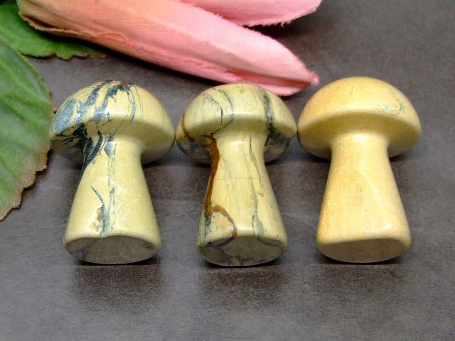 ※画像と同品質のものをお送りします。 オリジナルアクセサリー作りに是非どうぞ〜〜（m−m） ※新品ですが、へこみ・傷など見られる為、わけあり商品として格安にご提供しております。 ご了承の上ご購入くださいませ。 素材 天然 サイズ 約：重さg...