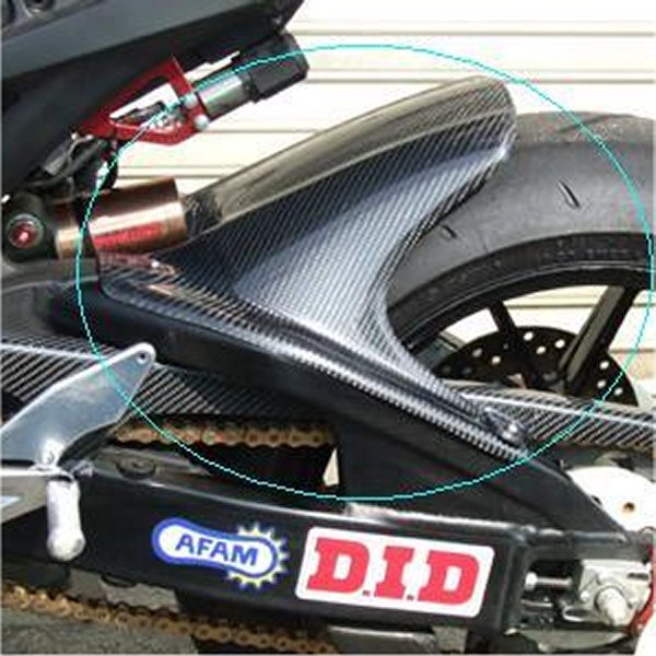クレバーウルフ リアフェンダー08年-11年 ホンダ CBR1000RRファイアーブレード素材:カーボン綾織形状:110mmロング(ノーマル比)【特徴】ノーマルフェンダーより110mmロングでレースベース車Rrショックにも対応。ABS車には...