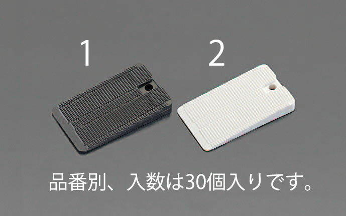 材質：ポリプロピレンカラー：ブラックサイズ：49X29X10mm入数：30個入りハードタイプ積み重ね可能両面にギザがあるため、滑りません頑丈で耐久性があり、900kgまで支えられます。000012202790楽天 HD店　