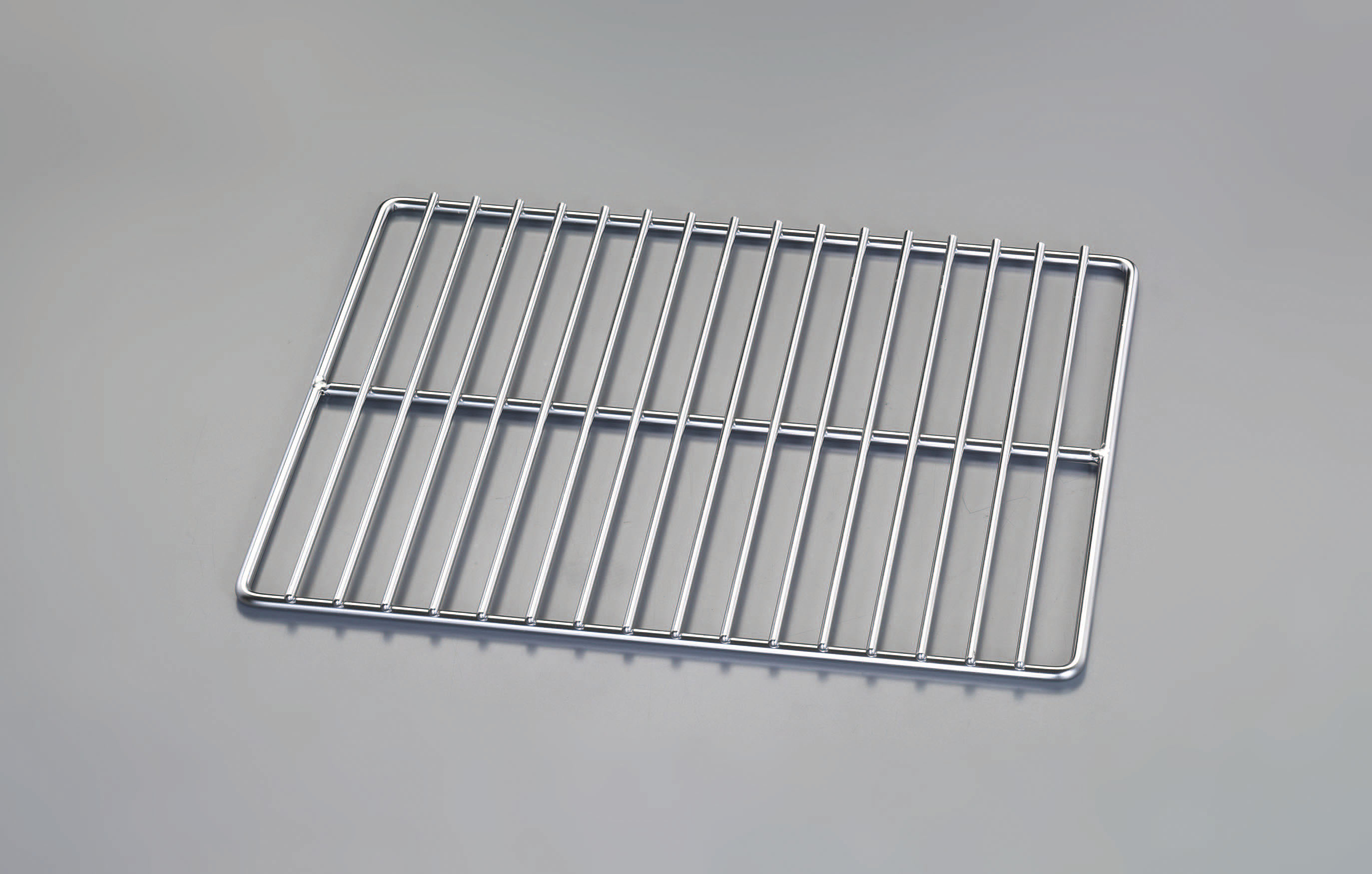 材質：ステンレス(18-8)用途：部品洗浄後の乾燥時等にサイズ：530X325mm網目サイズ：約14X124mm線径：4mm重量：1.3kg000012233512楽天 HD店　