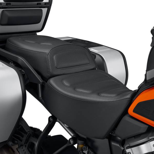 ハーレー純正 サンダウナー ソロシート 21年以降 ハーレー RA1250、RA1250S※本国手配後に急遽、供給不可となる場合がございます。あらかじめご了承のうえご注文ください。52000478楽天 HD店