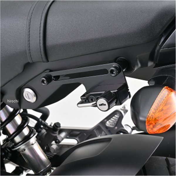 デイトナ ヘルメットホルダー21年 ホンダ グロム23年-24年 ホンダ グロムカラー:ブラック素材:ステー:スチール(黒塗装仕上げ) / スペーサー:黒亜鉛メッキ※駐車中のヘルメットの盗難を抑止する商品です。ホルダーにヘルメットを装着した...