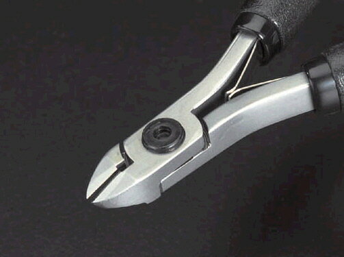 全長：140mm刃硬度：HRC63から65切断刃：レーザーフラッシュ切断能力(銅線)：0.1から1.0mmオーバル000012003099 HD　