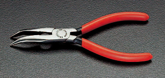 切断能力：中硬線：φ2.5mm、硬線：φ1.5mm全長：160mm刃硬度：HRC60仕上げ：磨きハンドル：プラスチックコーティング40°先曲り000012057599 HD　