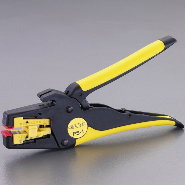 皮むき能力(ワイヤーサイズ)：1.5mm2切断能力(ワイヤーサイズ)：1.5mm2全長：155mm重量：76g自動で圧を調節し皮むきを行います。皮むきを一定の長さで行うためのストッパーがついています。皮むき深さ調節ネジ付グリップパッドは被覆...