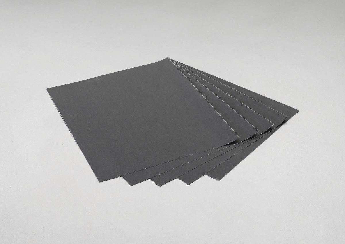 【セット内容】#40X1枚#60X1枚#120X1枚#240X1枚#400X1枚サイズ：230X280mm基材：平織綿布研磨材：AA（溶融アルミナ）接着剤：G/G（ニカワ/ニカワ）削り出しに適した400番までの5枚セット0000122062...