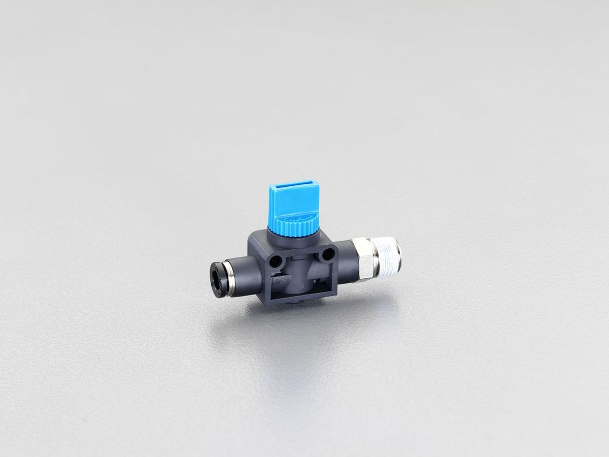 ●使用圧力範囲:0-0.9MPa●使用温度範囲:0-60°C（凍結なきこと）●材質:本体樹脂部:PBT、金属部:黄銅（無電解ニッケルメッキ）、ハンドル:POM●使用流体:空気●入力側(チューブ外径):10mm●出力側(取付ねじ):R3/8"...