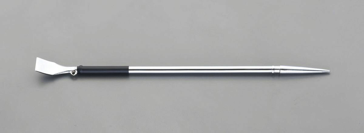 材質：機械構造用炭素鋼、焼入特殊鋼パイプ(クロームメッキ仕上げ)全長：1000mm先端幅：44mm軸径：22mm重量：1.6kg鉄骨工事の穴あわせ、壁材の剥がしなど広範囲な作業に対応しています。ゴムグリップや安全ロープ用の穴付きで高所でも安...