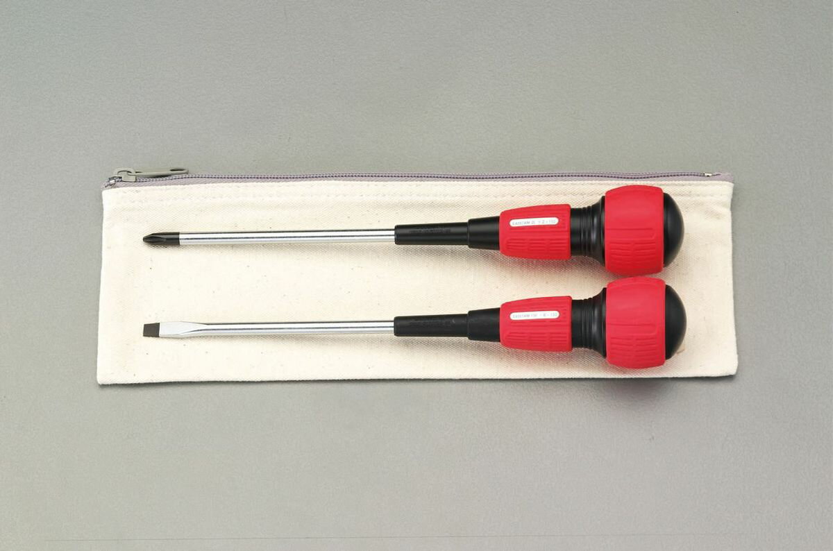 ●(+)ドライバー…先端×軸径：#2×6.3mm、軸長：150mm●(-)ドライバー…刃幅×刃厚：6.0×0.9mm、軸長：150mm●キャンバス工具袋付…EA925MC-12A（300×100mm）2本組マグネット付き0000122378...