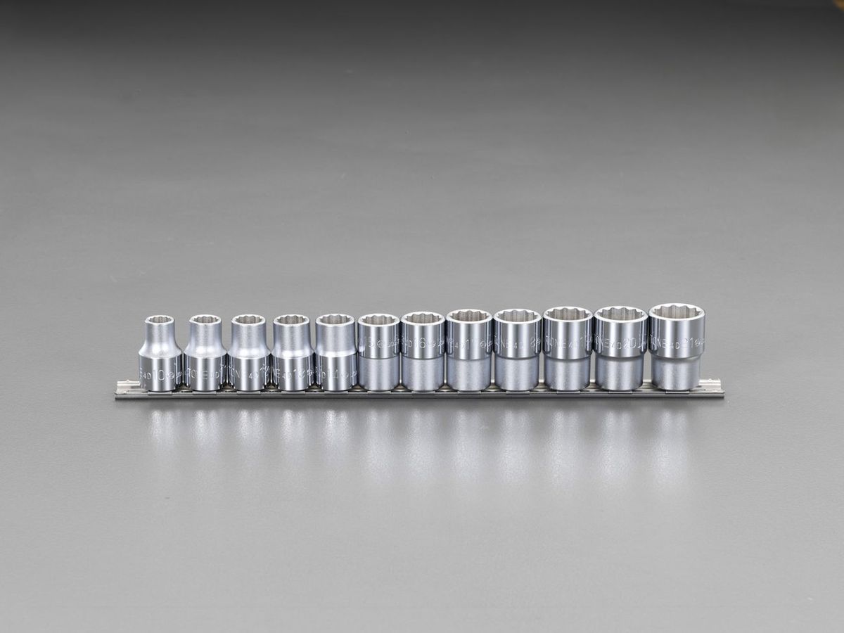 ●(セット内容)…12点●差込角…1/2”●対辺…10mm、11mm、12mm、13mm、14mm、15mm、16mm、17mm、18mm、19mm、20mm、21mm●外径…15mm、16.2mm、17.5mm、18.8mm、20mm、2...
