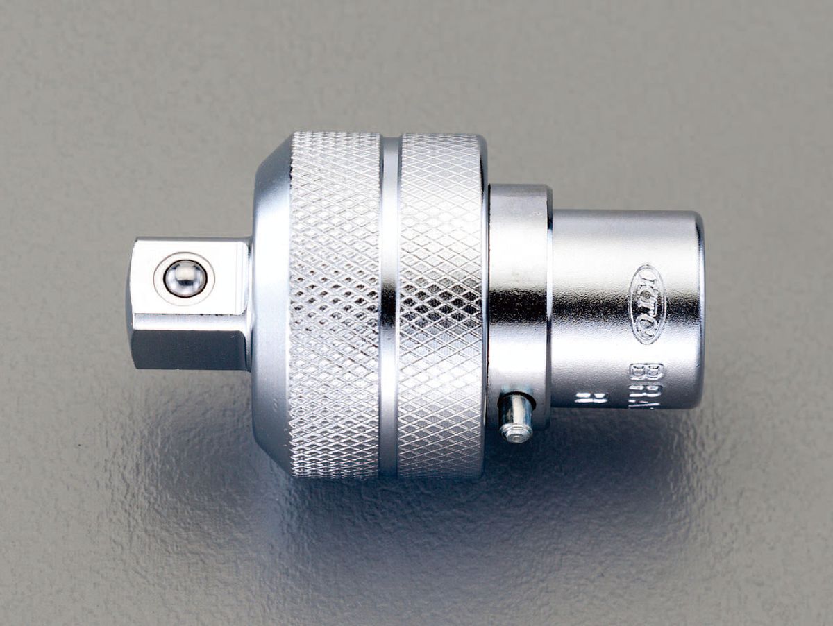 ●差込角…3/8”●全長…51mm●送り角…6°左右切替式同じ差込角を持つドライバーハンドル等を　ラチェット式にできる画期的なアダプターです。000012098793楽天 HD店　