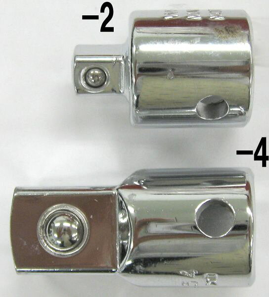 ●差込角…3/8”●オス…1/4”●メス…3/8”●全長…27mm●材質…スチール000012209778楽天 HD店　