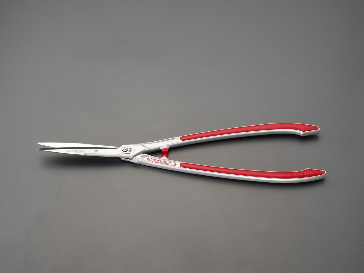 ・全長:653mm ・刃長:180mm ・刃厚:3.6mm・重量:780g ・切断能力(目安):生木直径 6mm以下 ・刃材質:高炭素刃物鋼(SK-5相当)、ハードクローム仕上・柄材質:アルミダイキャスト、ABS樹脂・付属品:刃カバー 打ち...