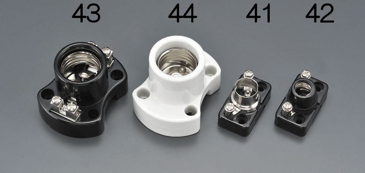 ●サイズ:65x18x27mm●取付ピッチ:50mm●受金:E26●定格:6A・250V耐震用電灯(クレーン車、船舶、電車車両の電灯など)に000012230774楽天 HD店　