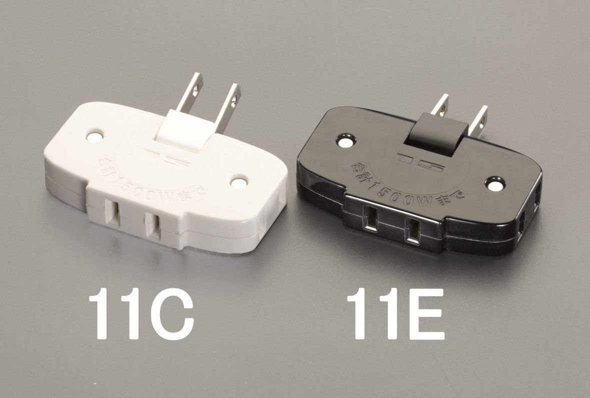●差込口:3個●定格:15A・125V(1，500W)●サイズ:40×66×12mm●色:白プラグ部が180°動くので狭い場所でもOK外郭:ユリア樹脂、固定:リベットカシメ000012082095 HD　