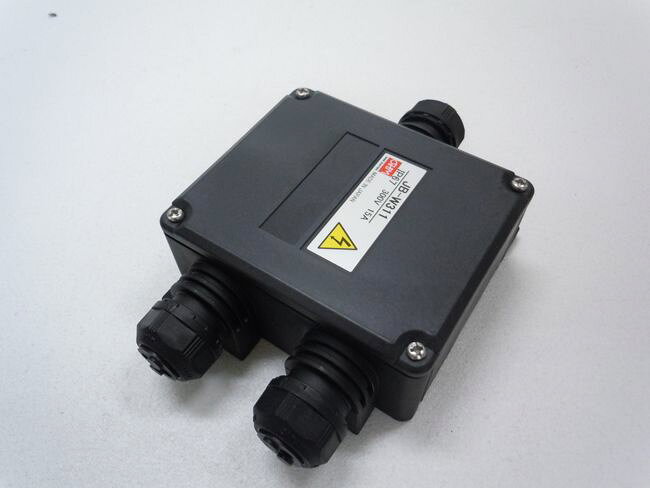 ●極数:11P●色:黒●定格容量:15A・300V●サイズ(W×D×H):144×95×42mm保護構造IP67適合000012216949楽天 HD店　