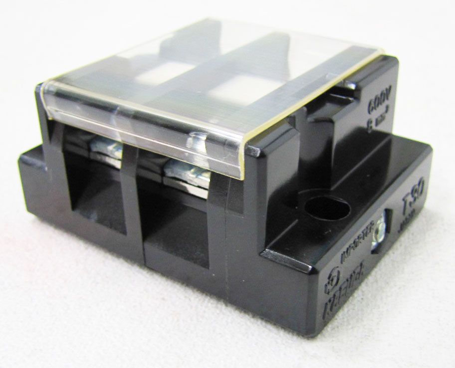 ●型式:T30C●適合電線:8mm2●通電電流:50A●定格絶縁電圧:600V●適合圧着端子:5.5-5・8-5●極数:2●サイズ(mm):60×46×29(D)カバー付000012038677楽天 HD店　