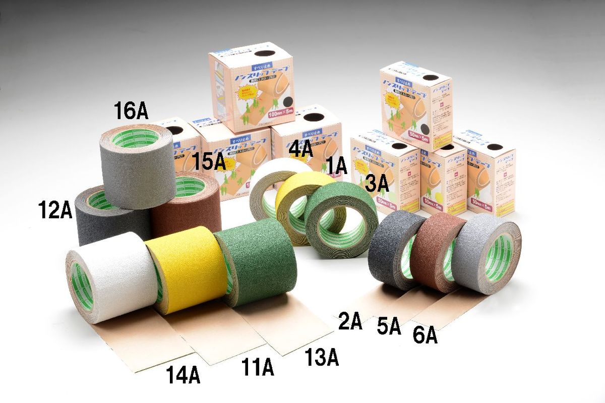 ●幅:100mm●長さ:5m●厚み:0.8mm●色:茶色●材質:砥粒、アルミ、アクリル粘着剤、剥離紙一般ビル・工場屋内外の階段などに。バス・フォークリフト・航空機などのステップに建設現場など高所作業の足場にビル出入口、工作機械周りの床面に屋...