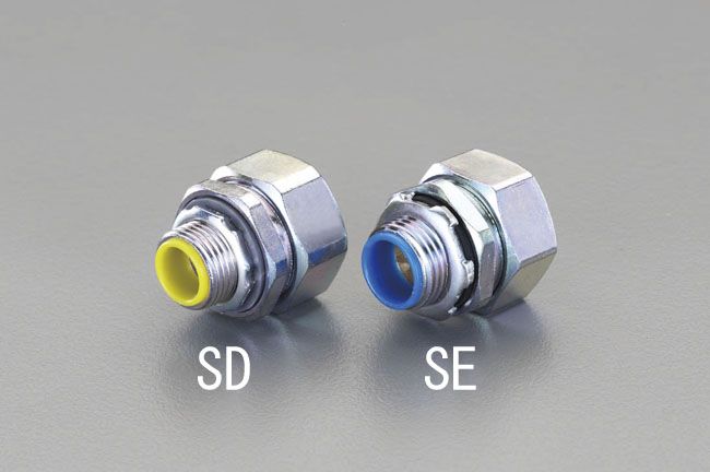 ●ねじサイズ:CTC31●内径:25.5mm●外径:50.5mm●全長:45mm●材質:亜鉛ダイカスト製(亜鉛電気メッキ処理)●仕様:薄鋼用フレキチューブをボックスに接続するストレートコネクター接続ねじの内側にナイロンブッシングを挿入済でケ...