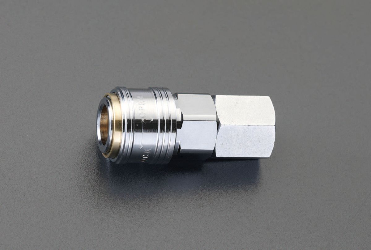 ●型:20型●使用圧力:0.98MPa●ねじサイズ:Rc（PT)3/8"●材質:鋼鉄(クロムメッキ)エアー用ワンプッシュ式プラグをソケットに押し込むだけで簡単に接続できます。000012095490 HD　