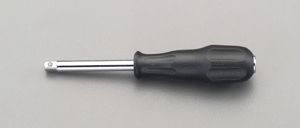 ●差込角…1/4”●軸長…65mm●全長…150mm握り易い樹脂グリップ採用。グリップエンドに1/4″の差し込み穴がついており、スライドTバー等と組み合わせることもできます。000012238613楽天 HD店　