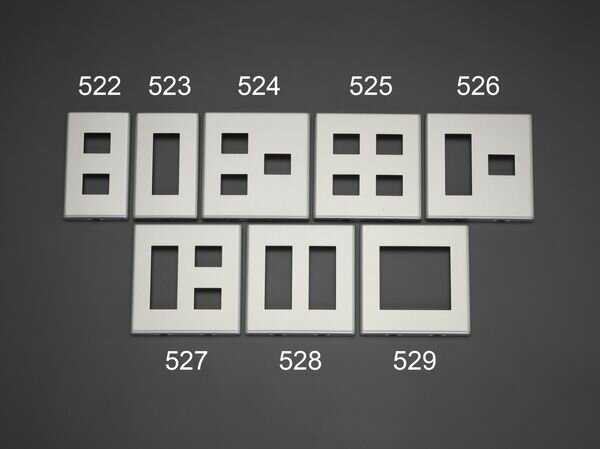 材質：耐食アルミニウム合金列：1列口数：2口サイズ：70(W)×120(H)×8.8(T)mm新金属プレート2型EA940CD-522楽天 HD店　