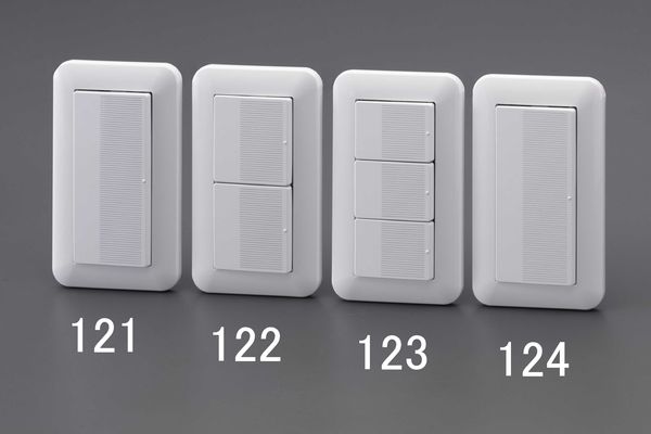 製造元：パナソニック定格容量：15A・300Vサイズ：70(W)×32.7(D)×120(H)mmスイッチ：1個仕様：3路EA940CF-124楽天 HD店　