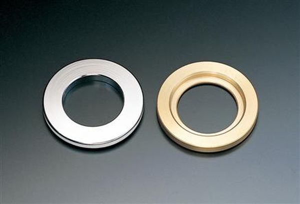 下穴径：φ44〜48mm取付穴径：φ35mm材質：黄銅、合成樹脂型式：TH752Rφ44〜48mmの穴に取付穴φ35mm用水栓を取り付ける場合に使用して下さい。TOTO製EA468BX-441楽天 HD店
