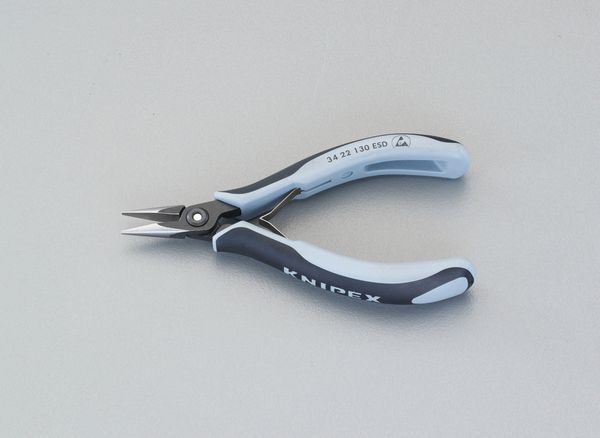 全長:135mmハンドル:コンフォート(ESD)先端(幅×厚み):1.5×1.5mm先端形状:平丸バネ付★精密レーザー加工されたクロスの刻み目つかむ・曲げる作業に最適EA537KV-5楽天 HD店　