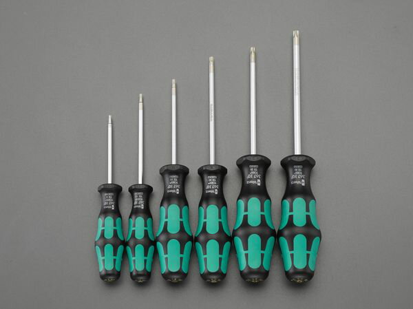 <セット内容>:6本組サイズ×軸径×軸長:T8×3.5×60mmT10×4.0×80mmT15×4.0×80mmT20×4.5×100mmT25×5.0×100mmT30×6.0×115mm先端ホールド機能付工具袋付工具袋は予告...