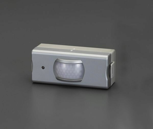 仕様：送信機電源：単4電池×3本(別売)サイズ：110×48×45(H)mm重量：約80gセンサーの検知エリアを人が通ると電波を送信します。000012297074楽天 HD店　