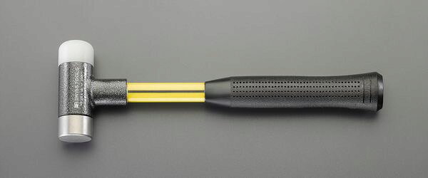 全重量：359gヘッド径(φmm)：27全長：290mm材質：ヘッド：スチール＋ナイロン(円形) 柄：ファイバーグラス替ヘッド：EA570AC-27、EA570AE-27柔らかく傷つきやすいものから、硬く頑丈なものまで1本で作業できます。ヘ...