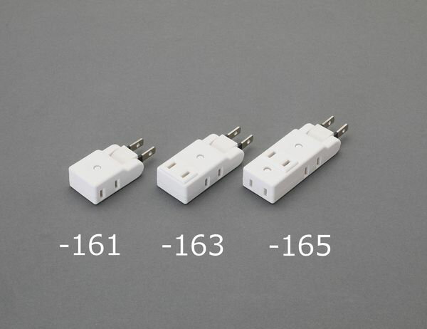 コンセント：2P×2口定格容量：15A・125V（1500W）プラグ：2P（スイング式、絶縁キャップ付）サイズ：28(W)×61(D)×18(H)mm重量：32g認証：PSE準拠差込口が離れているため、プラグが干渉しにくくなっています。入数...
