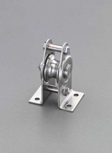 使用荷重(kg)：125使用ロープ径(mm)：〜8まで車径(mm)：50ベースサイズ(mm)：58×62材質：ステンレス(SUS304)サイズ：A：100mm、B：58mm、C：62mm、D：40mm、 E：42mm、F：10mm、G：15...