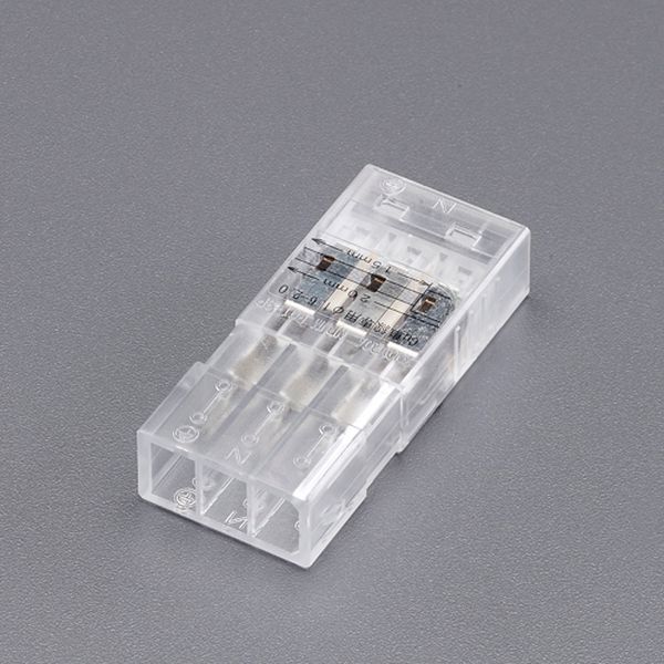 定格：20A 300V適合電線：VVF(VA)線φ1.6×3心・φ2.0×3心差込線数：3入数：20VVF(VA)線3心用コネクター事前に機器の電線にコネクターを接続しておくことで現場でワンタッチで接続施工が行えます。専用の差込ロック解除レ...