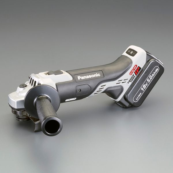 メーカー：パナソニック型番：EZ46A1LJ2G-Hバッテリー：18V(リチウムイオン5.0Ah）仕様：セット砥石サイズ：φ100×穴径15mm回転数：10,000rpm充電時間：40分サイズ：345×98(H)mm重量：2.5kgサイズ(...