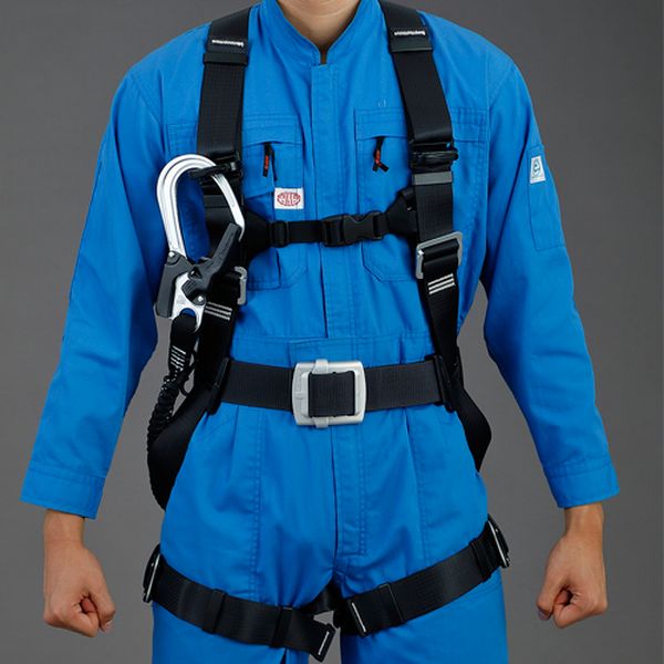 サイズ：フリーサイズ適応身長：身長(cm)+体重(cm)＝190〜290 (例)：身長170cm+体重70kg＝240カラー：ブラックサイズ(mm)：肩ベルト：幅47 胴ベルト：幅50バックル：作業ベルト：軽量バックル 腿バックル：ワンタッ...