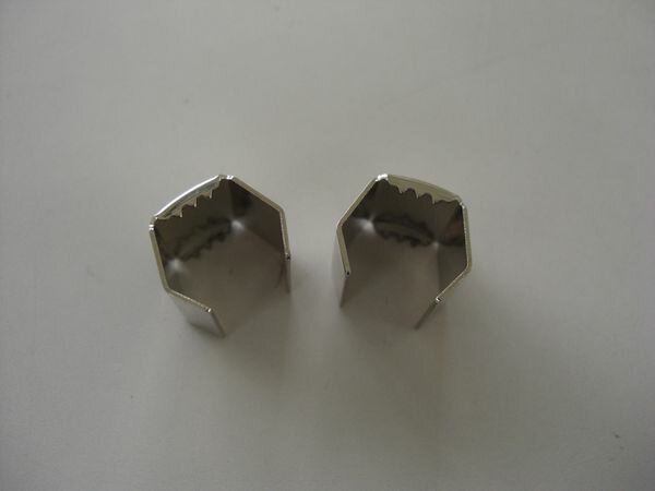 材質：スチール（ニッケルメッキ）サイズ：0.5mm厚入数：100適用ロープ径：7〜9.5mm000012333634楽天 HD店　