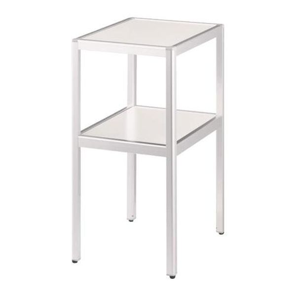 ●サイズ(W×D×H)mm…700×450×700●重量(kg)…9.4●耐荷重…50kg●カラー…ホワイト●材質…天板・棚板：木製（メラミン化粧板）フレーム・脚部：アルミ押出し材・アルマイトクリア塗装仕上げ●アジャスター付●商品は完成品で...