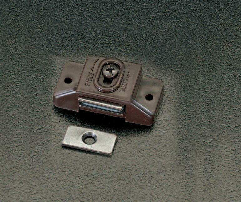 材質：ABS、スチール吸着力：3kg付属品：木ねじ穴径：3.5mm・4.6mmカラー：ブラウン000012024826 HD　