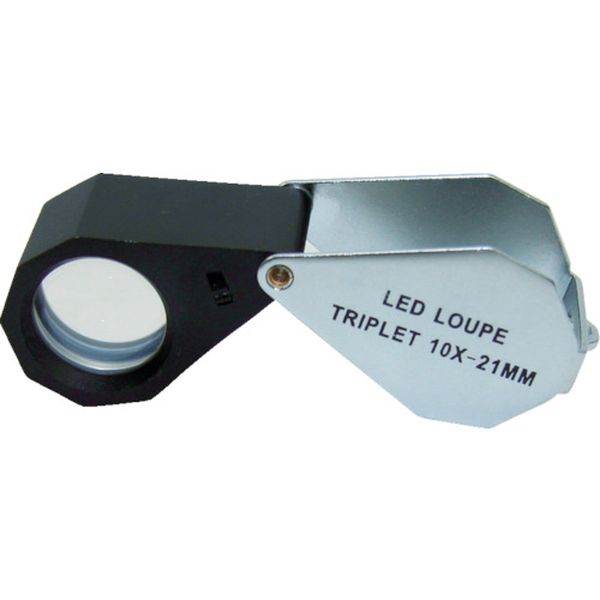 ・LED付のため、明るさが少ないところで威力を発揮します。・精密検査、鑑定。・倍率(倍)：10・レンズ寸法(mm)：φ21・幅(mm)：45・奥行(mm)：27・高さ(mm)：24・電源(V)：ボタン電池(LR927)×3個(付属)・レンズ...
