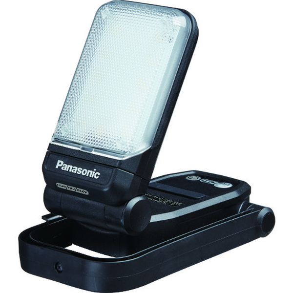・充電用USB端子2個搭載しています。・点灯しながらの充電も可能です。・充電中は電池残量表示します。・ライト面がフレキシブルに可動します。・180度開閉、270度回転です。・現場の照明や非常時のライトに。・スマートフォン等の充電に。・明るさ...