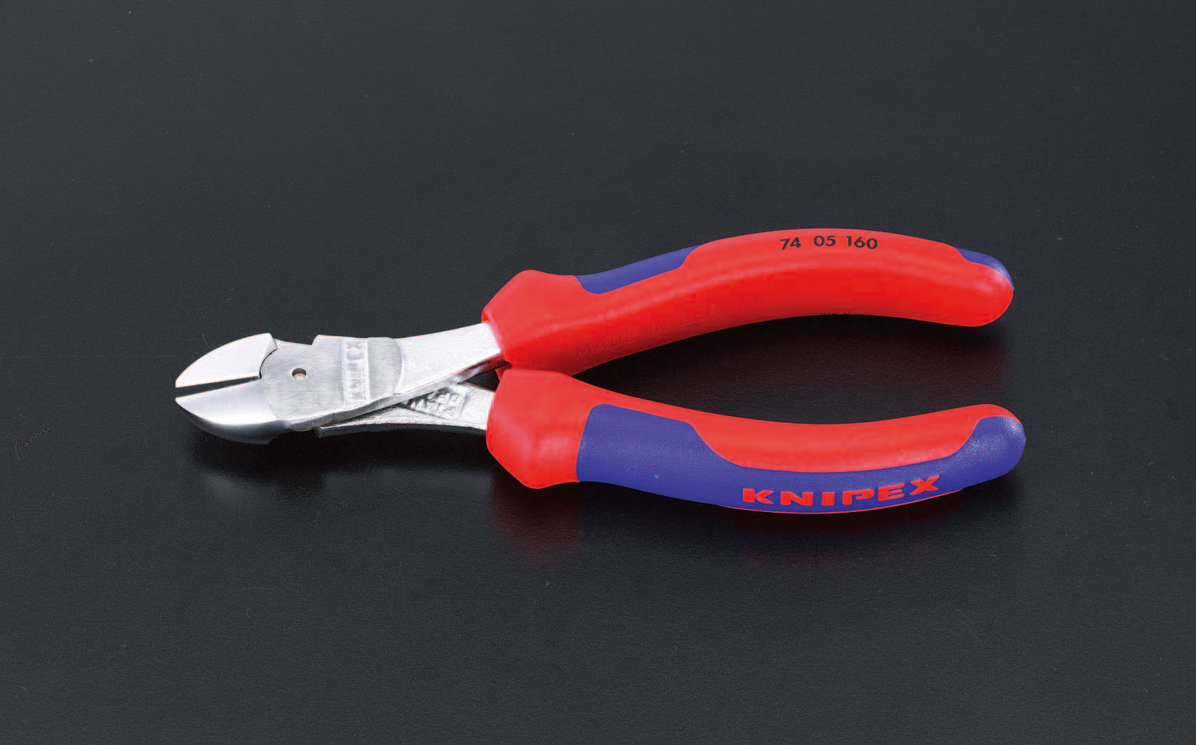 ハンドル：コンフォート仕上げ：クロムメッキ刃硬度：HRC64全長：250mm切断能力：中硬線：4.6mm、硬線：3.5mm、ピアノ線：3.0mm000012046323