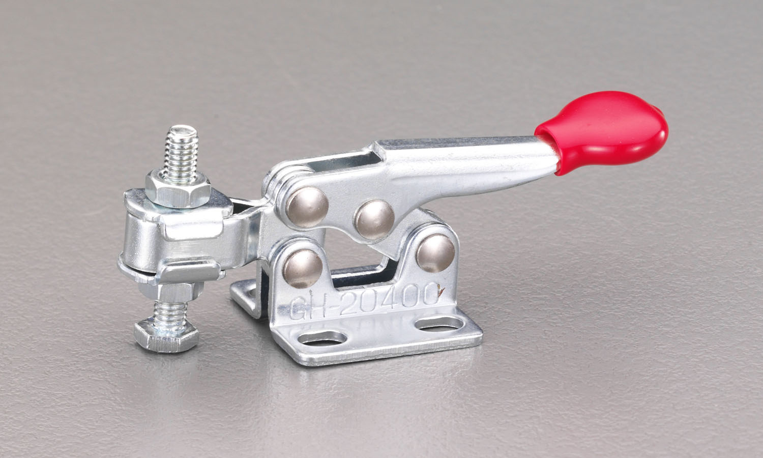 ●締付能力…20kg●バー開き角度…55度●ハンドル開き角度…60度●クランプ部…六角ボルト頭(M4×25mm)●サイズ…24.5×67.3×21(H)mm●取付金具…24.5×24mm●取付穴…4箇所●重量…25.5g水平レバー・下方押え...