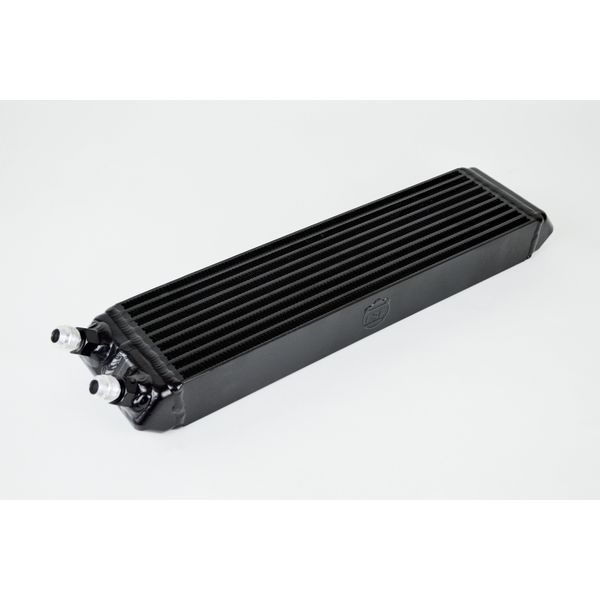 CSF Universal Dual-Pass Internal/External Oil Cooler - 22.0in L x 5.0in H x 2.25in Wメーカー：CSFメーカー品番：8066・掲載画像は、カタログより抜粋した...