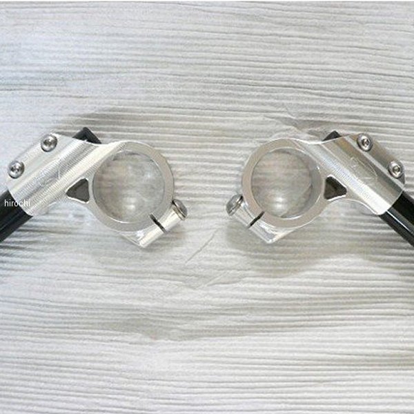 ビート BEET クリップオンハンドル 41mm汎用カラー:シルバー対応:フロントフォーク径 41mm 汎用※車検対応の際には構造変更届が必要です。※データー上の設定値です。現車のフォーク径確認は必ず行ってください。各社ネイキッド系正立 フ...