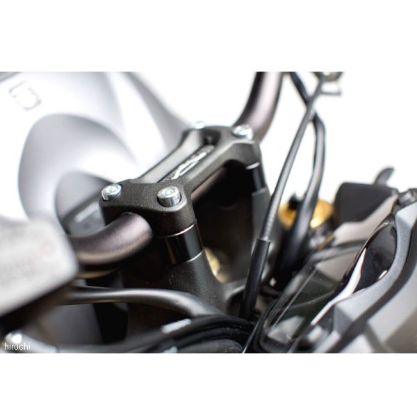SWモテック SW-MOTECH バーライザー15年-16年 スズキ GSX-S100015年-16年 スズキ GSX-S1000F仕様:20mmアップカラー:ブラック素材:アルミ製ハンドルクランプの位置を数センチアップ(あるいはバッグ)さ...